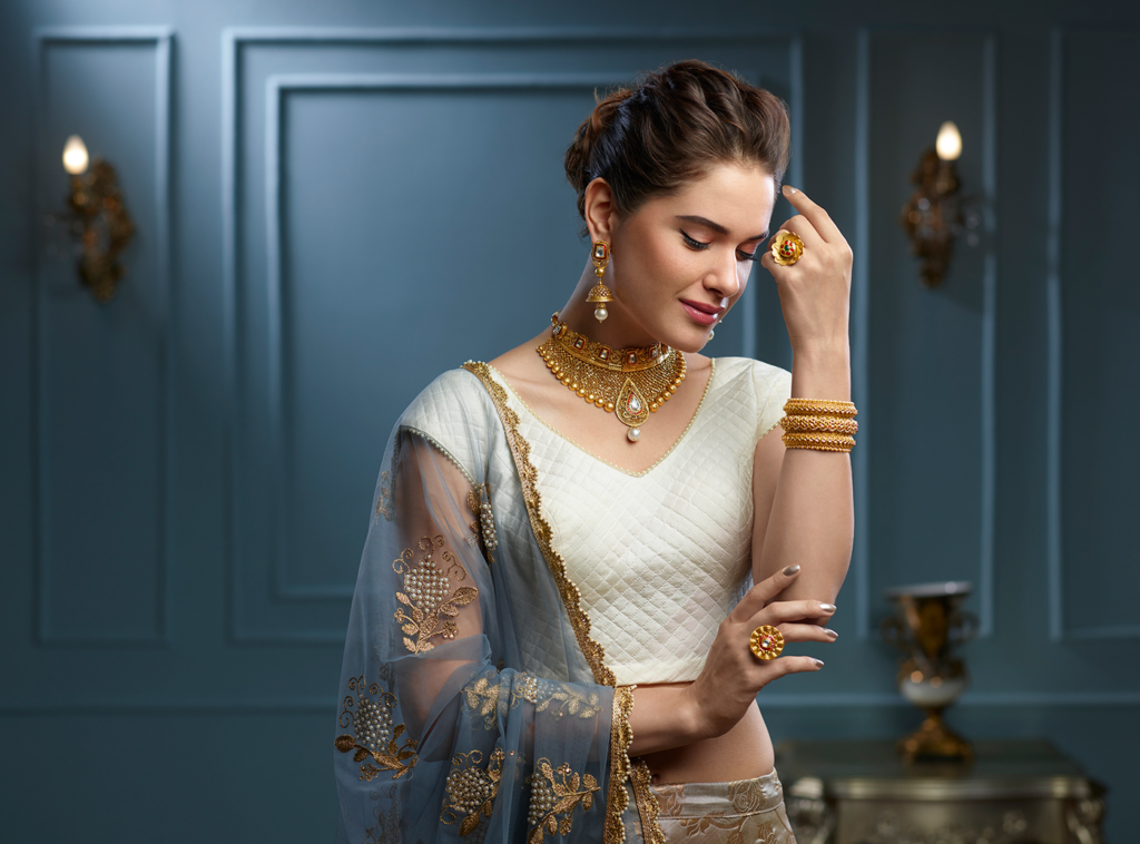 Discover the Latest Trends in Women’s Formal Wear